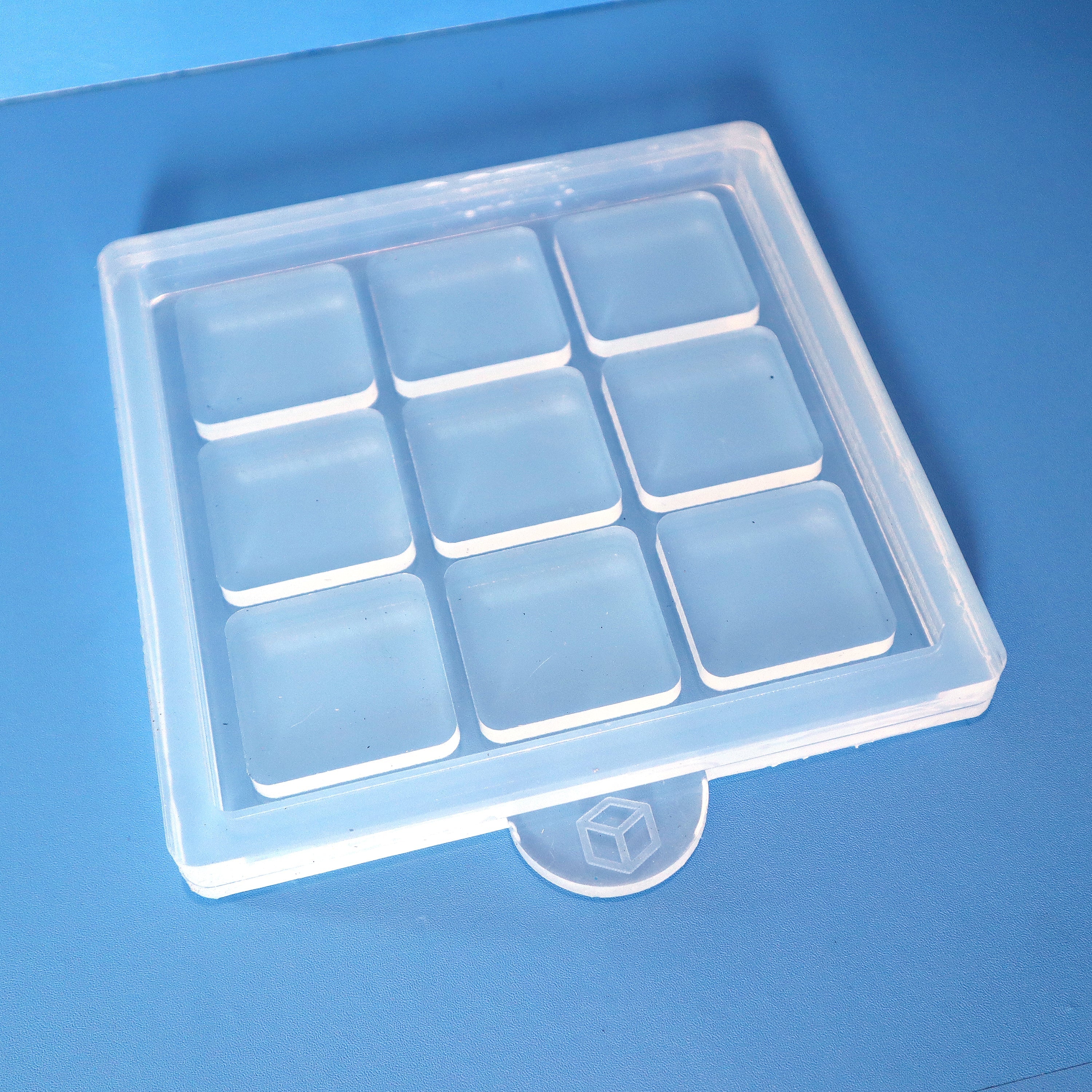 Skull and Crossbones Tic Tac Toe Mold – Modern Mold